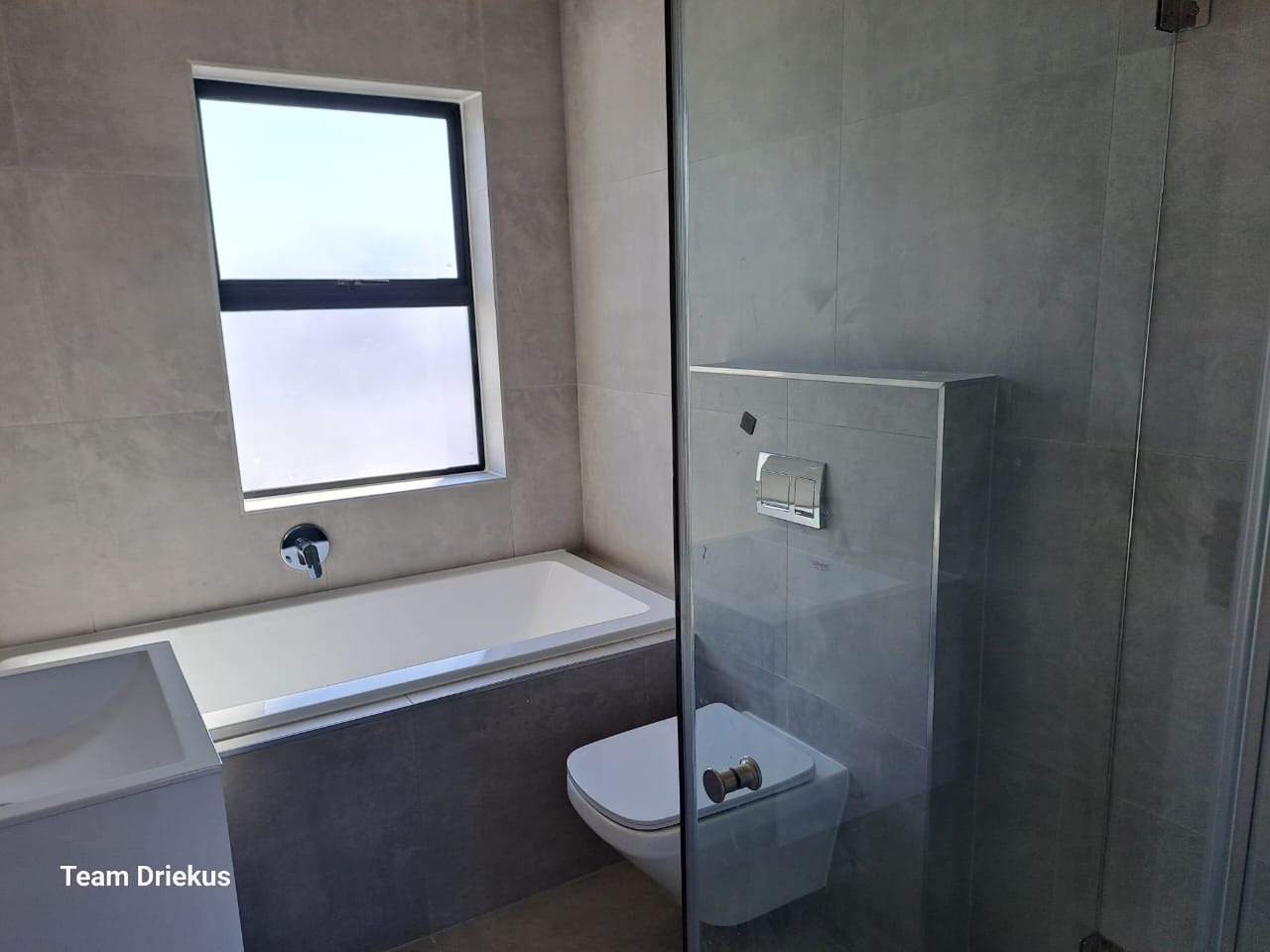 3 BEDROOM DOUBLE STOREY HOUSE – RXAW-17897 – Adri Marais