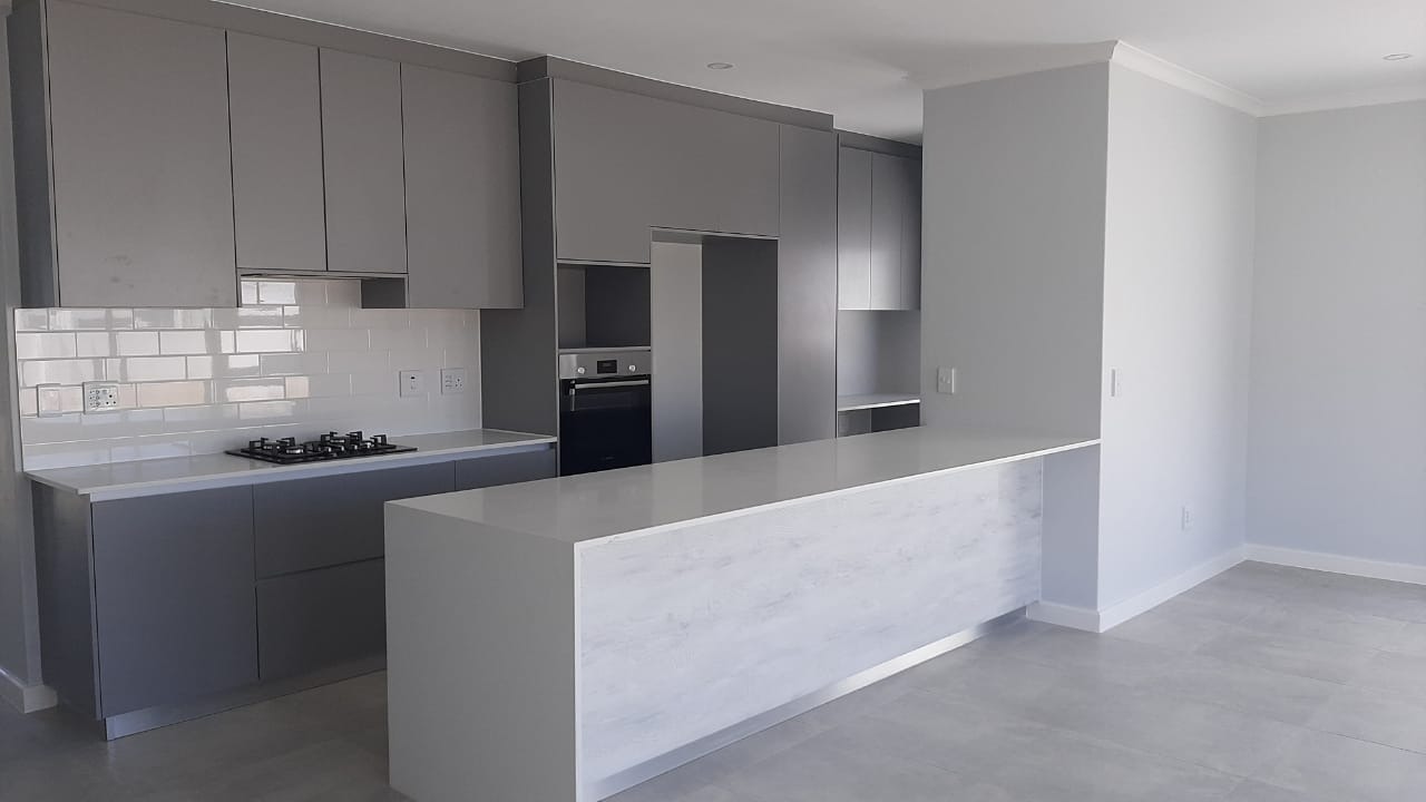 New Sandown Development – 4 Bedroom House – RXAW-18082 – Adri Marais